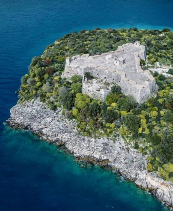 Ali Pasha Castle in Porto Palermo, the tourist destination between the ...